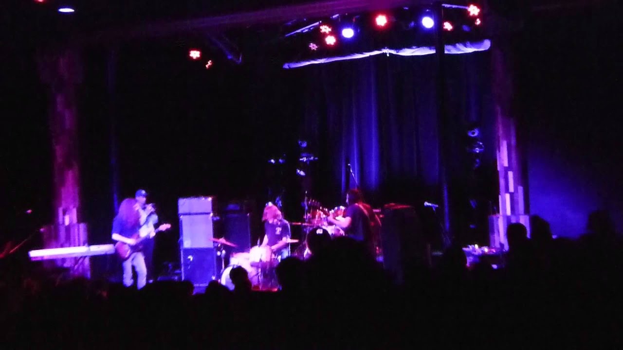 FUZZ- (Ty Segall, Charlie Moothart, Roland Cosio) - "Haze Maze ...