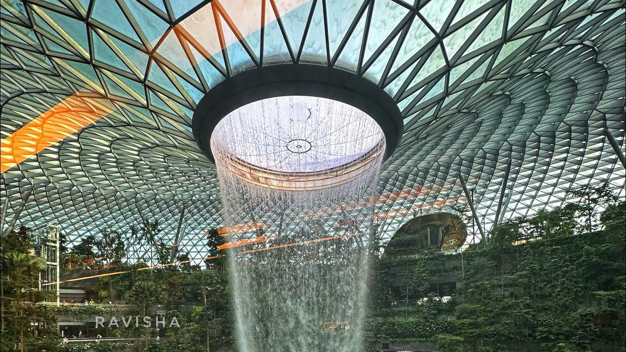 How Does It Look When You Take Metro To See Crown Jewel Waterfall ...