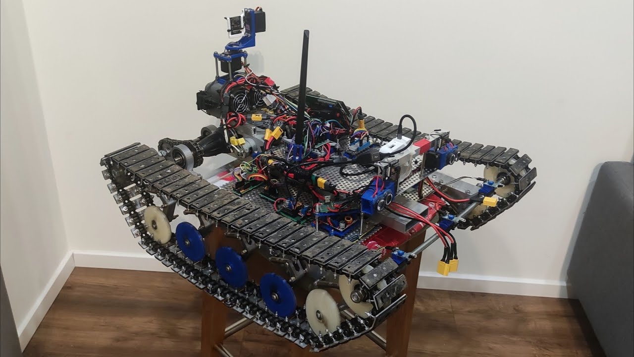 WnekoTank - .Net programmed tracked rover, presentation and first ...