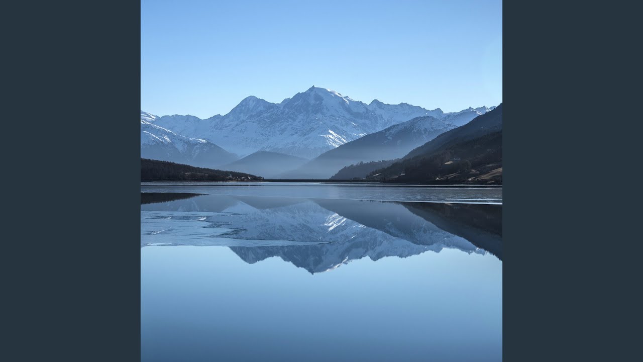 Spiritual Melody in Serene Meditation - YouTube