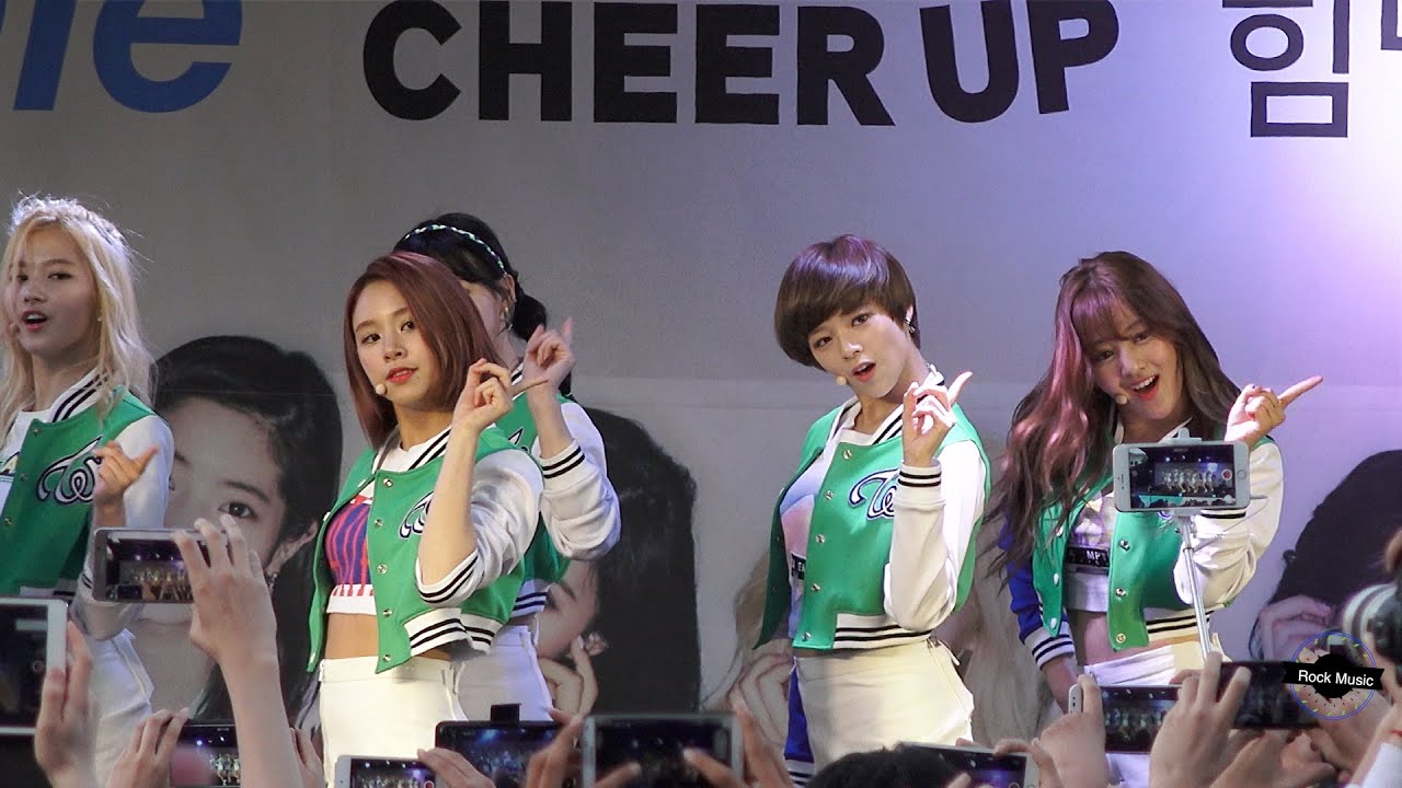 트와이스 TWICE[4K 직캠]터치다운 Touchdown@20160507 Rock Music - YouTube