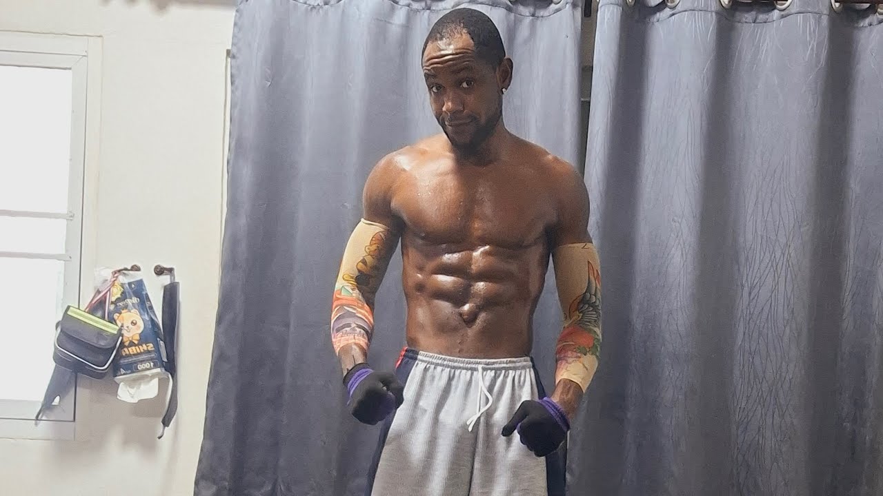 Blast"cardio men bodybuilder. In 4 minutes morning training. - YouTube