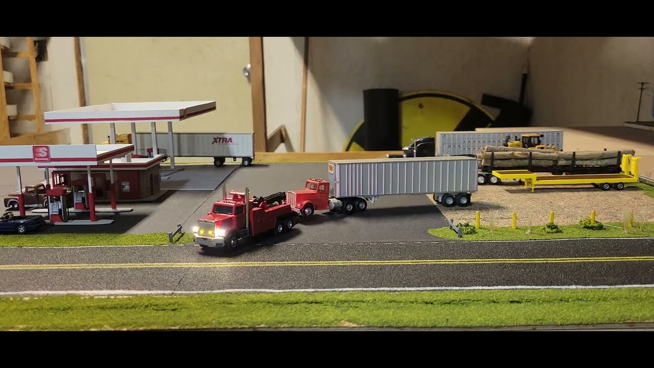 Micro 1/87 scale RC Trucks. Tow truck - YouTube