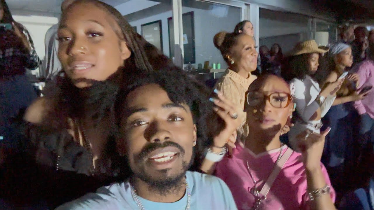 How I Got To See DRAKE For FREE At The Houston Rodeo! - YouTube