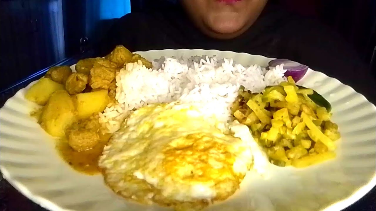 Soyabean alu kosha,egg pooch,patol alu vaja.EATING SHOW Riyanshi Love ...