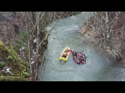 High-speed chase ends with water rescue - YouTube