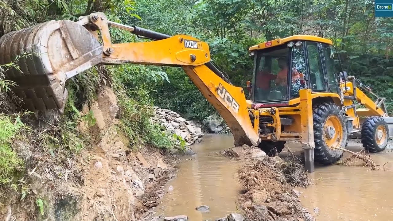 River Diversion, Mini Canal, Culvert Installation-All in a Day-JCB ...