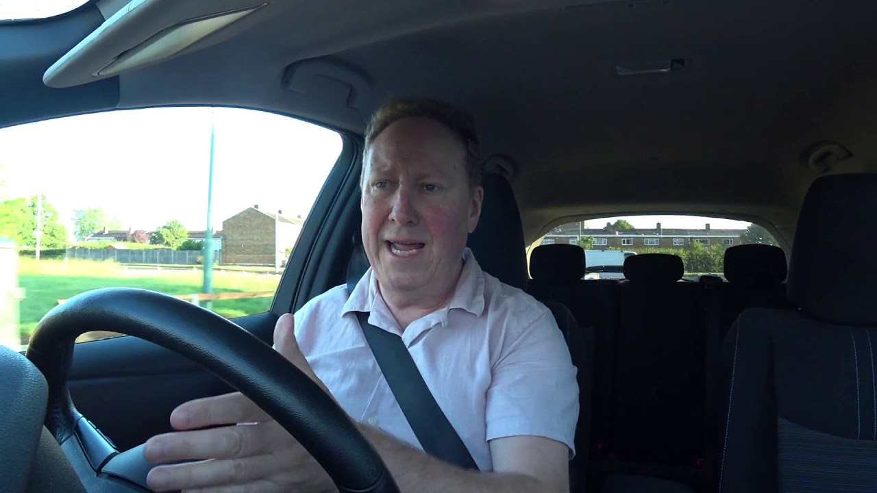 The 2018 Nissan Leaf Headlight Issue AGAIN! - YouTube