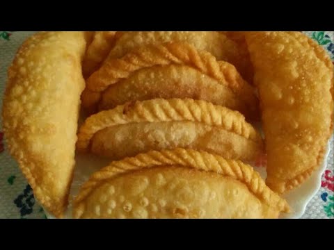 Karjikai Sweet / How To Make Karjikai Recipe In Kannada / Diwali Sweet ...