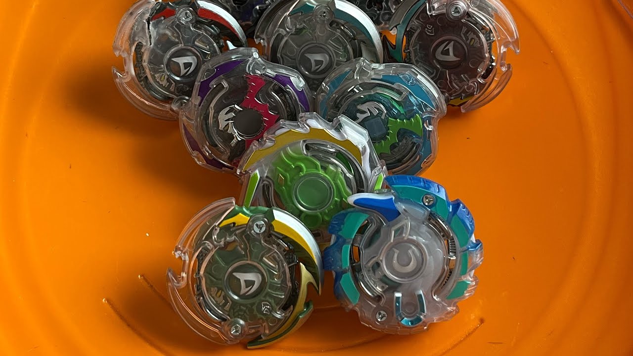 Beyblade burst UnicrestU2 and Doomscizor D2 unboxing video - YouTube