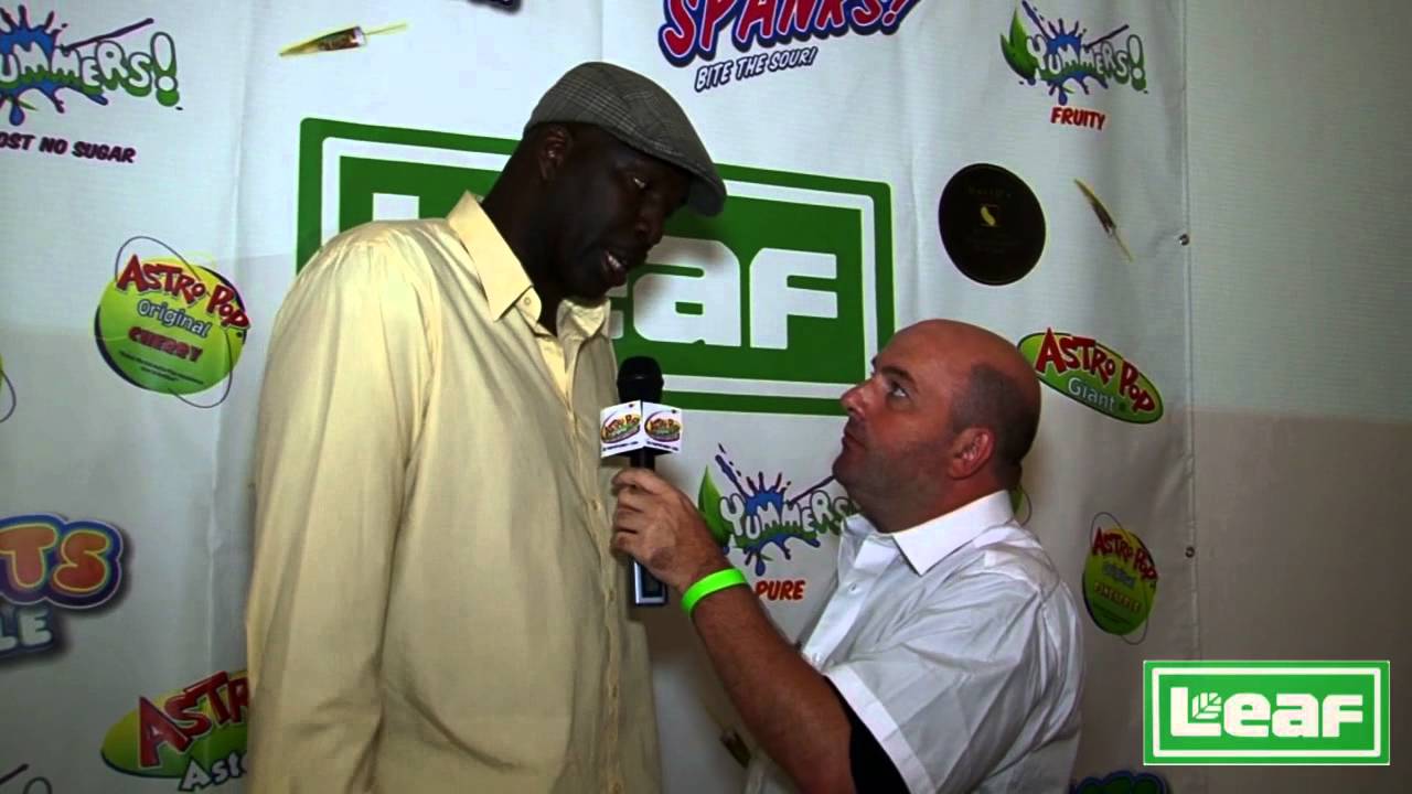Olden Polynice of the LA Clippers interview with Brian Whitman at Leaf ...