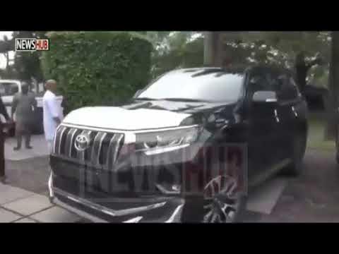 Gov. Fubara Gift SUV To Traditional Rulers - YouTube