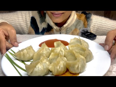 Simple Momo Eating Winter Edition ️ - YouTube