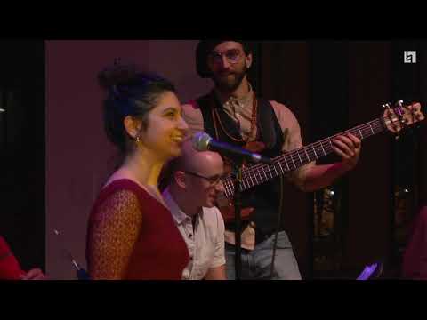 Suda Balik Oynuyor (Live) - Neset Ertas