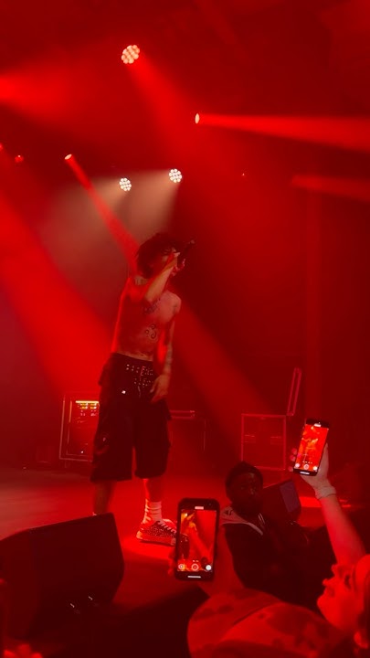 iann dior - Chicago 5/10/25 - let you pt. 1 - YouTube