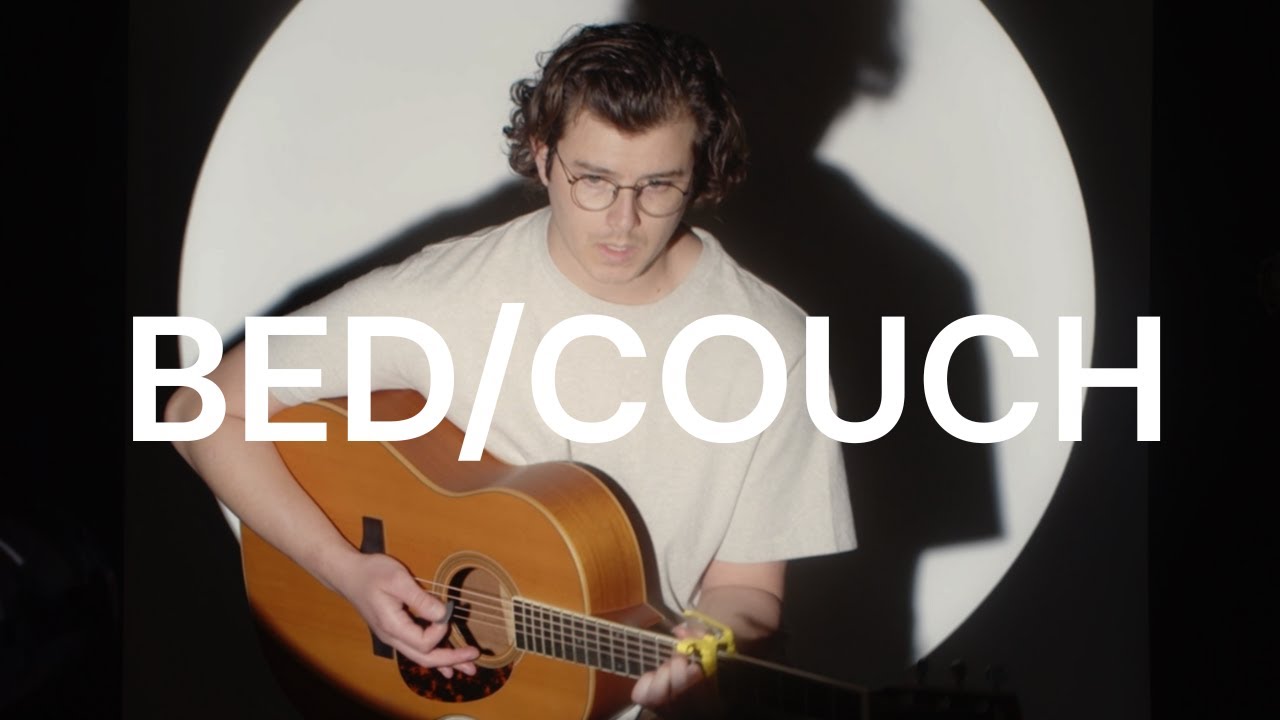 LIVE PERFORMANCE: bed/couch: thomas benfield - YouTube