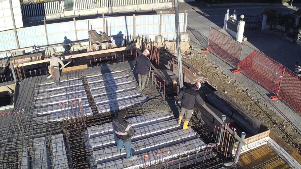 GETTO SOLAIO PREDALLE TERMICA - YouTube