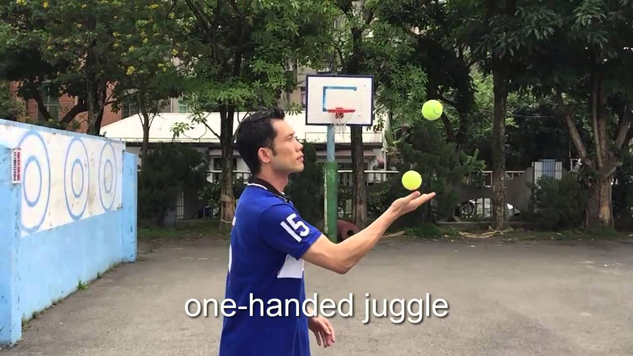 juggling - one-handed juggle - YouTube