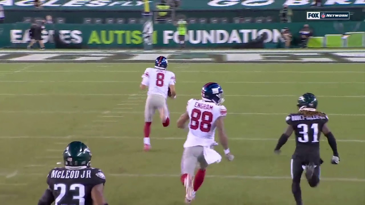 Daniel Jones TRIPS On 80 Yard Run | NFL Week 7 2020 - YouTube