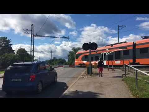 Railway crossing in Tallinn, Estonia (Tondi station). - YouTube