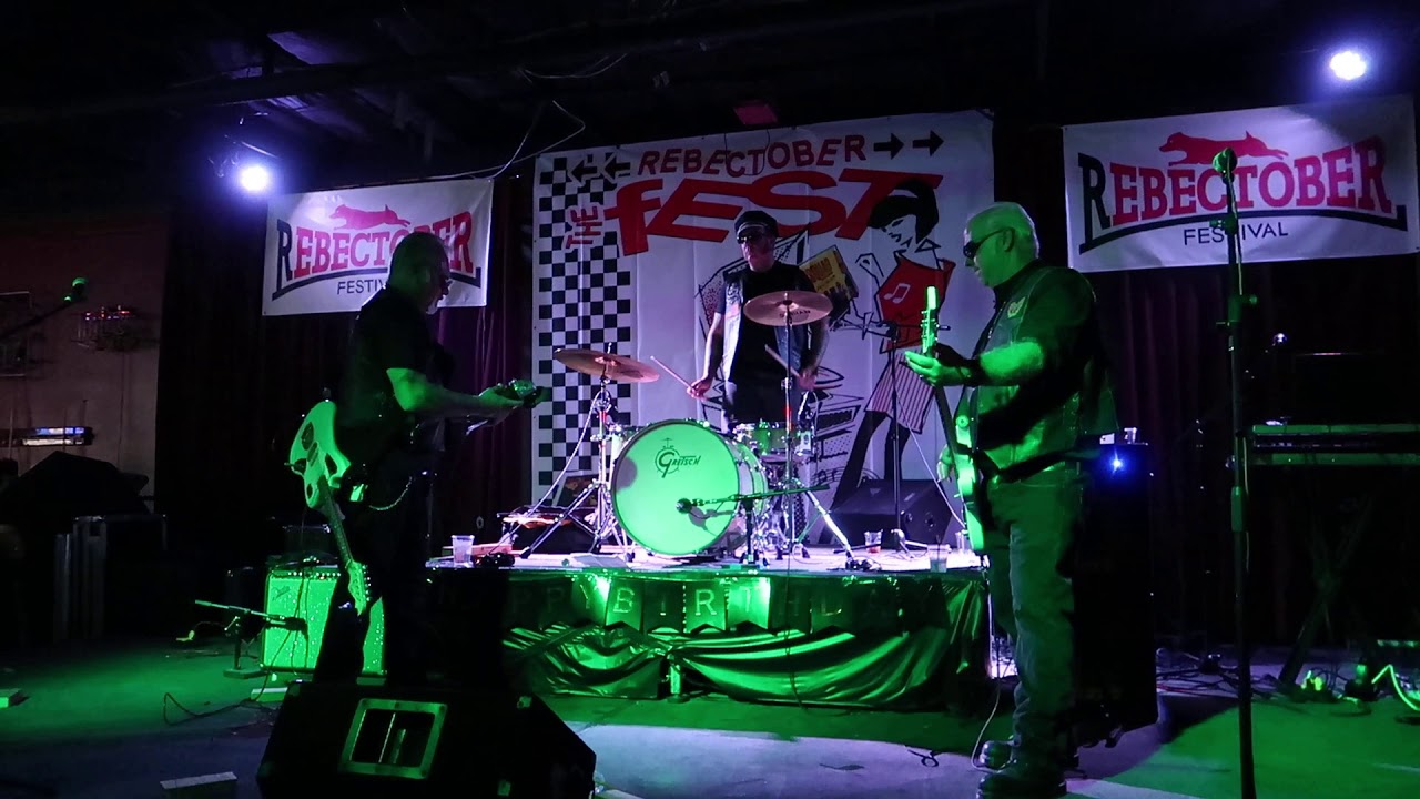 Deadbolt (LIVE) (HD) / One day I will kill you / (Rebectober Fest ...