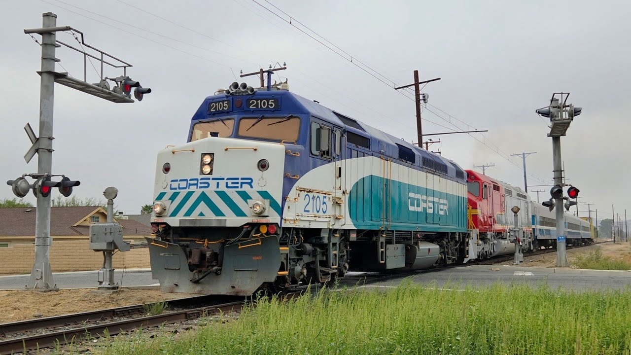 Coaster F40PH 2105 runs at the SCRM - Nice K5LA! - YouTube