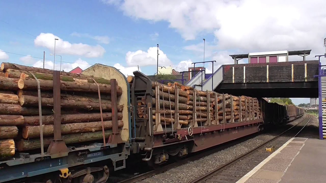 Colas 60076 Exeter riverside yard to Chrik loaded log train - YouTube