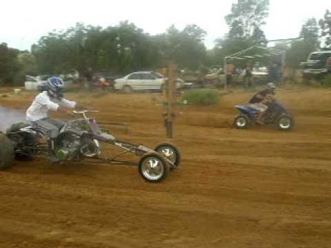 Ponde Sand Drags 2010 - Banshee triple vs Raptor 660 - YouTube