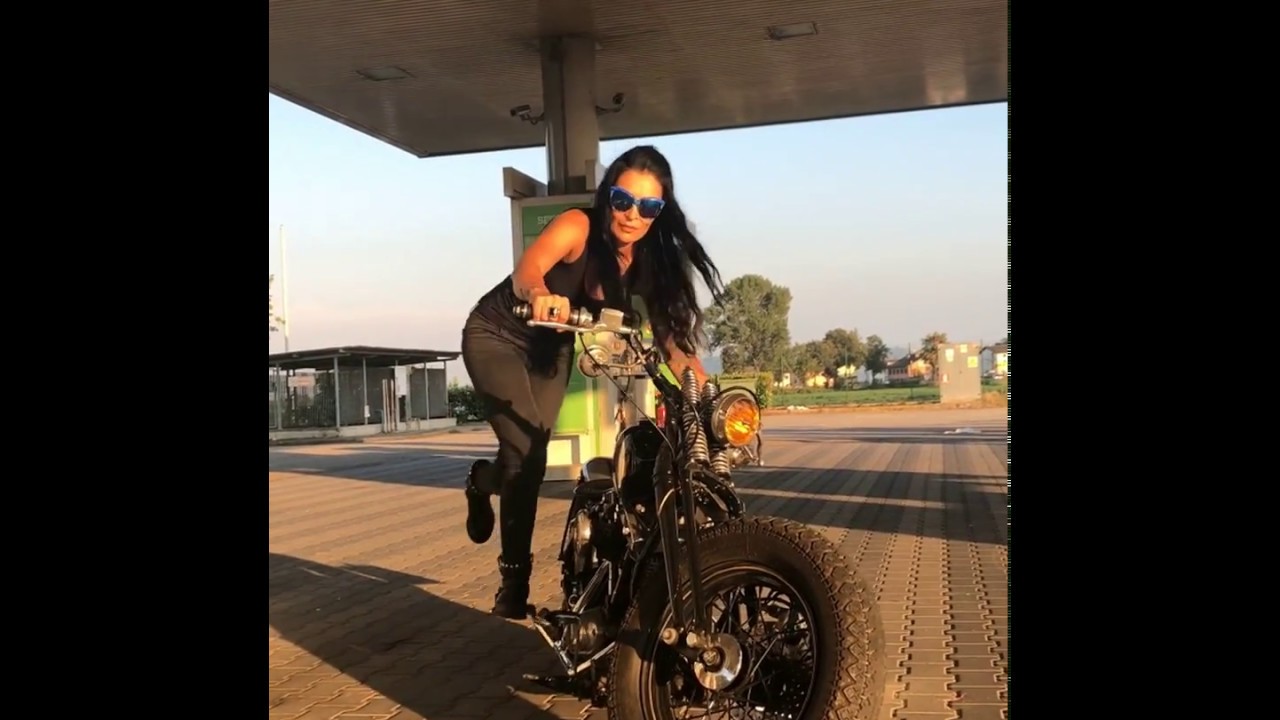 Biker Girl KICKSTART Harley Shovelhead Panhead Springer | Last Breyt ...