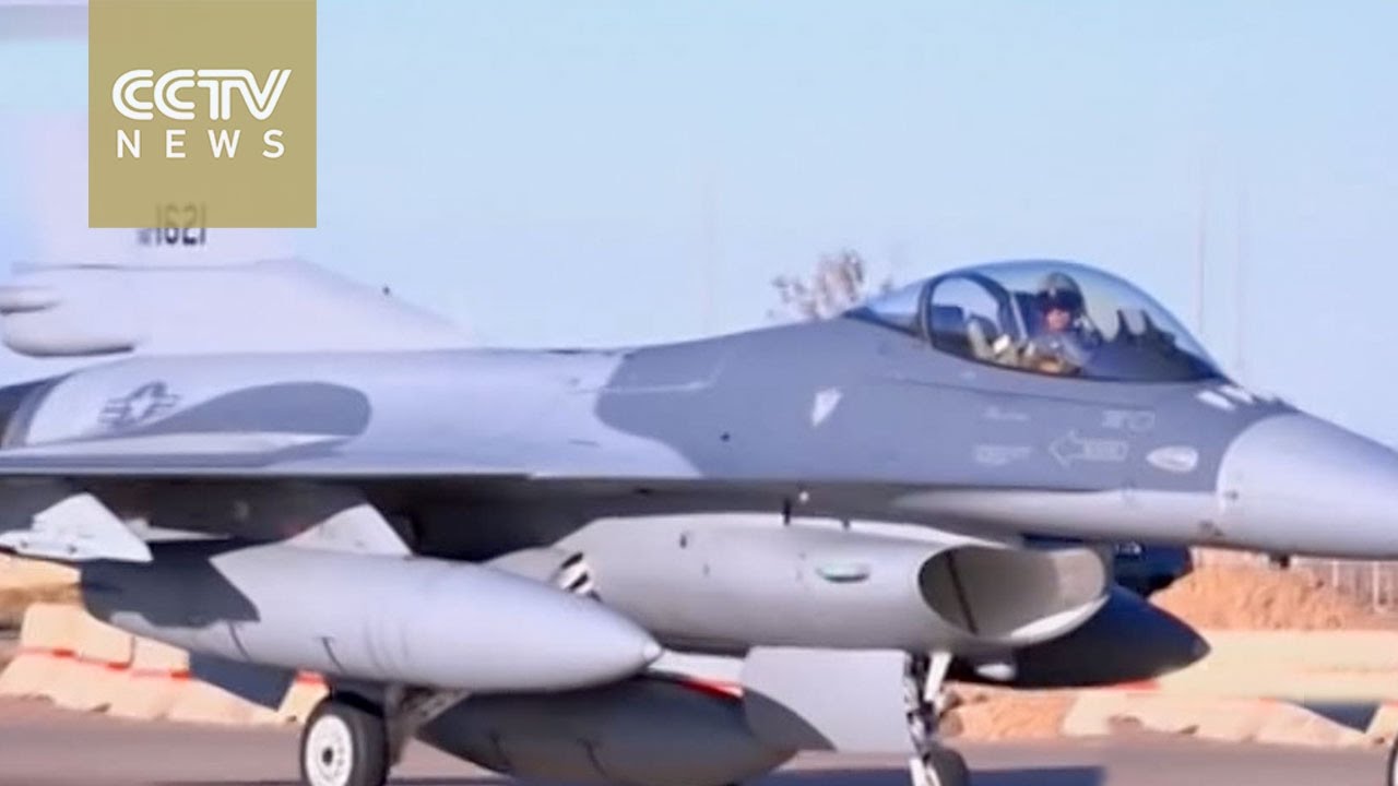 Iraq receives four US jet fighters to counter ISIL - YouTube