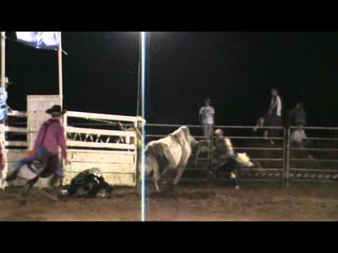 Harrisville Rodeo 19.2.10 (James on General).MPG - YouTube
