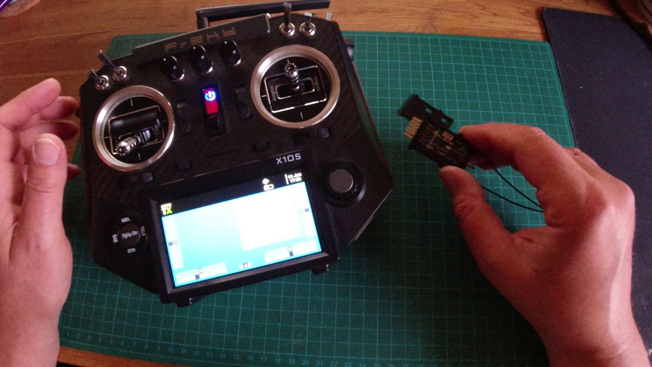 FrSKY Horus X10S G-RX8 Updaten/Flashen - YouTube