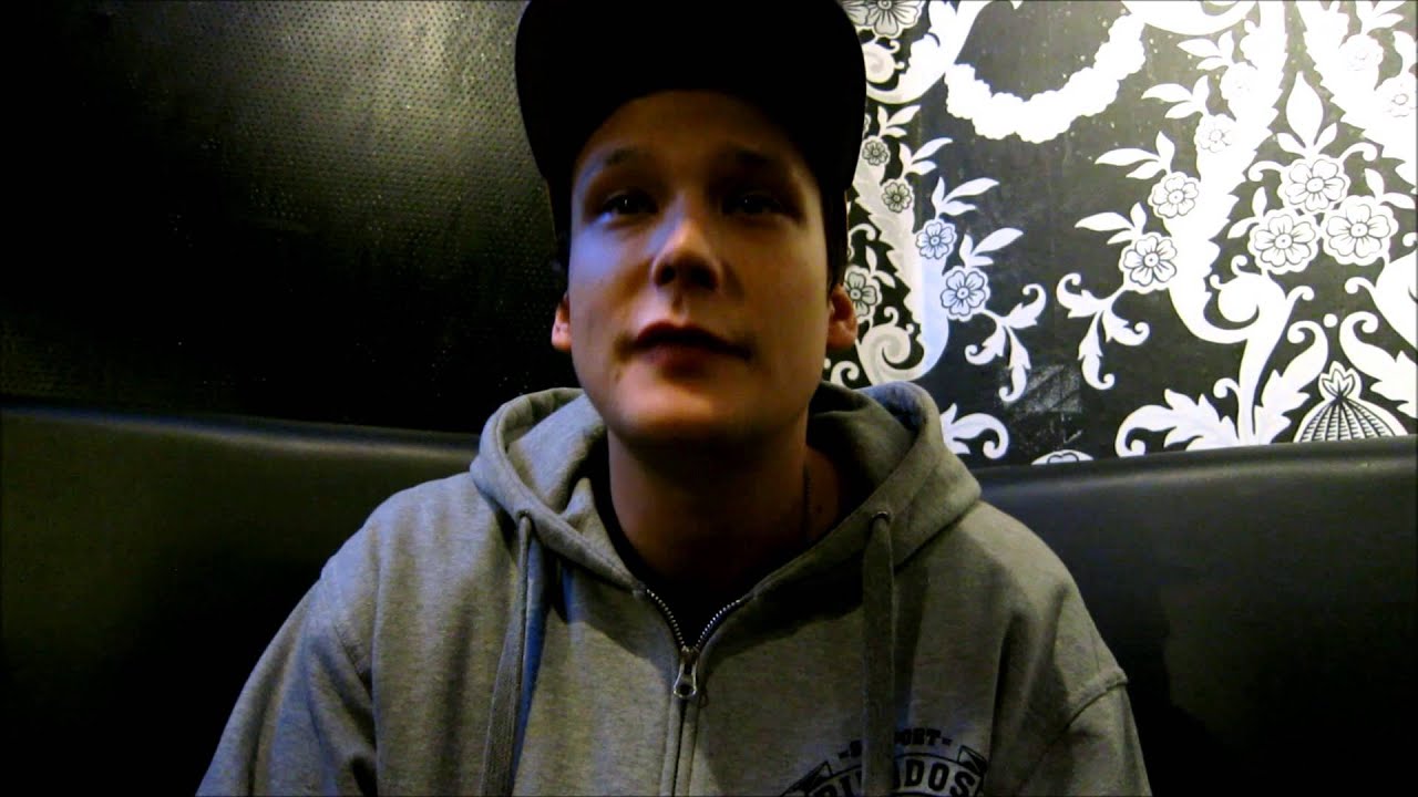 Redrum-187: Haastattelussa Hurtta aka Ville Vallaton - YouTube