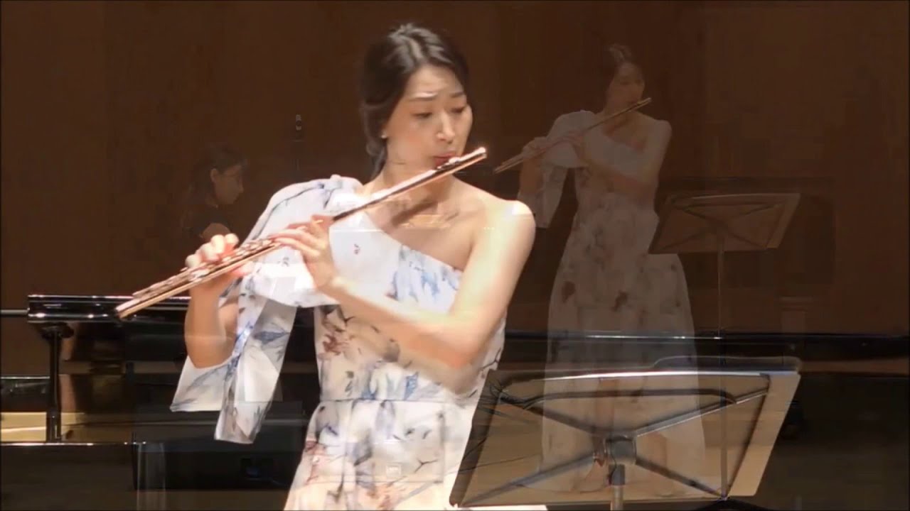 John Rutter - Suite Antique I, II, III, IV / Jiwon Suh flute / Kang-Eun Cho piano - YouTube