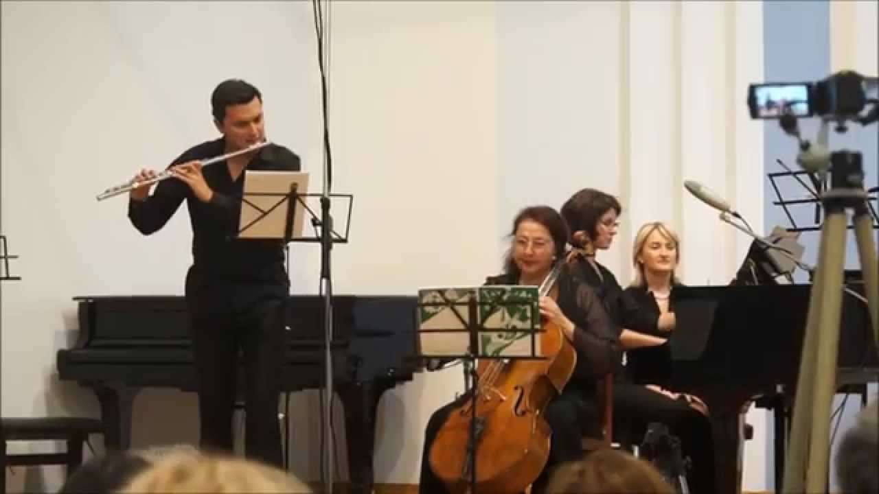 John Rutter "Antique Suite" - YouTube