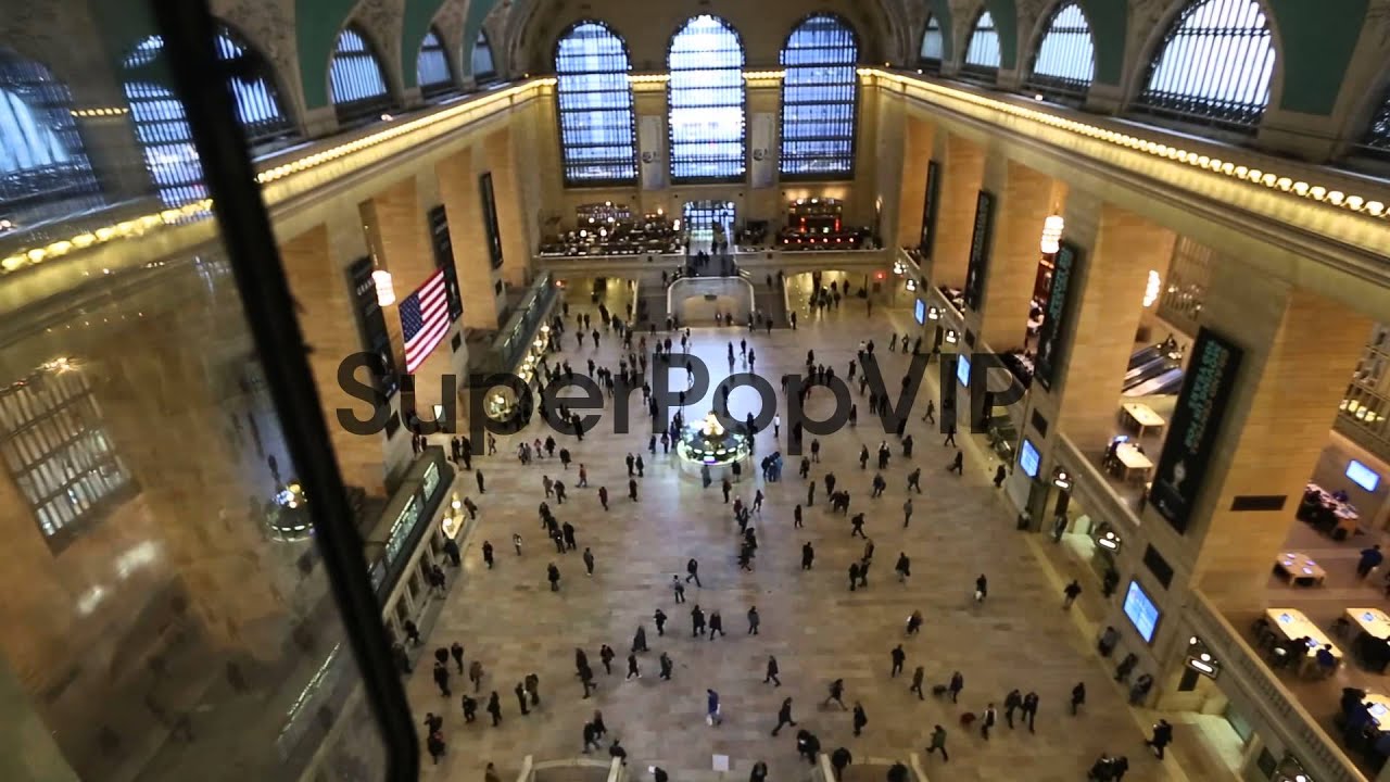 Grand Central Terminal on the day before the famed Manhat... - YouTube