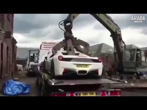 Ferrari 458 Spyder Polis Tarafından Eziliyor! 😲