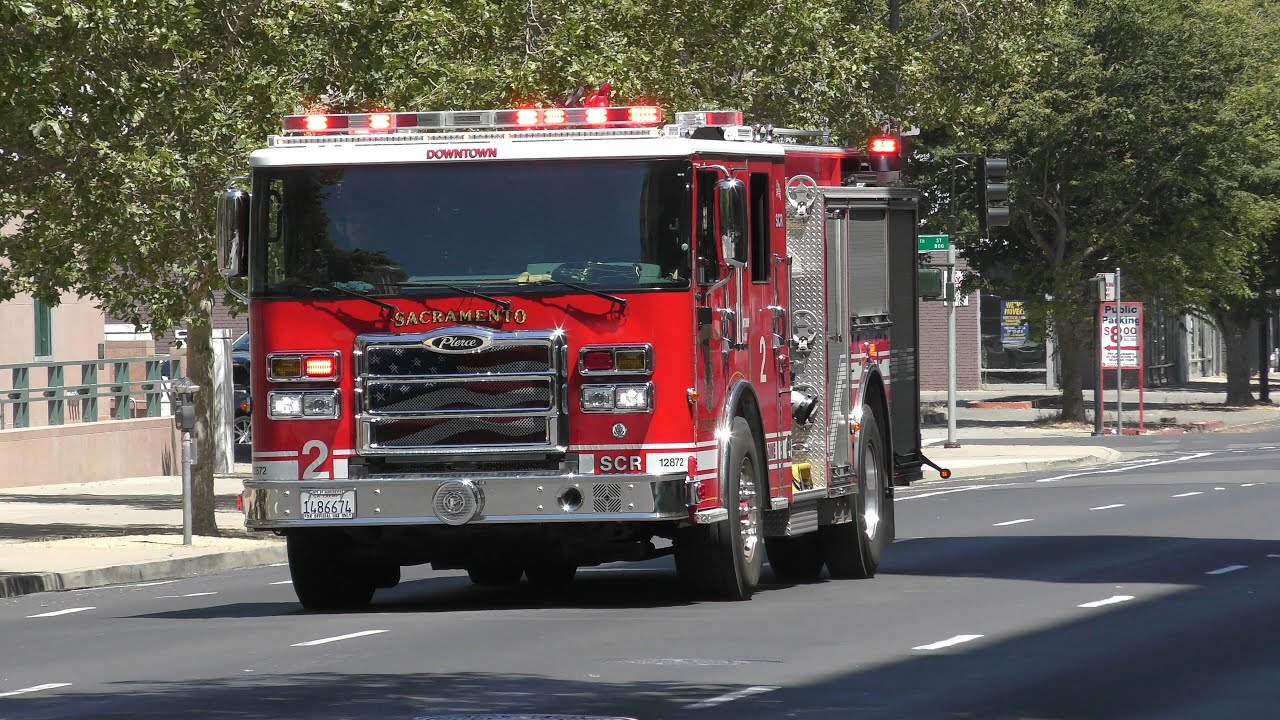 Sacramento Fire Dept. Engine 2 Responding - YouTube