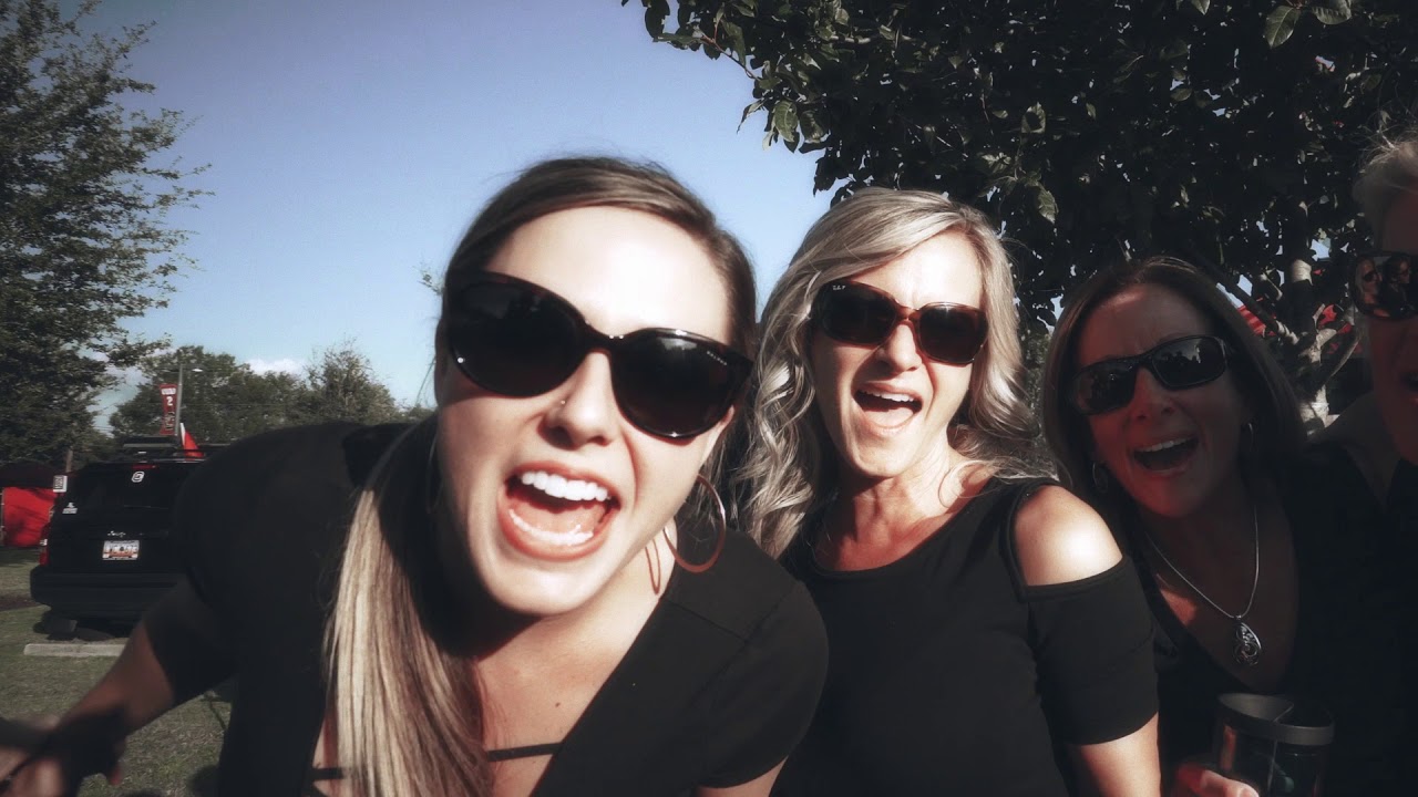 South Carolina Tailgating At Gamecock Park - YouTube