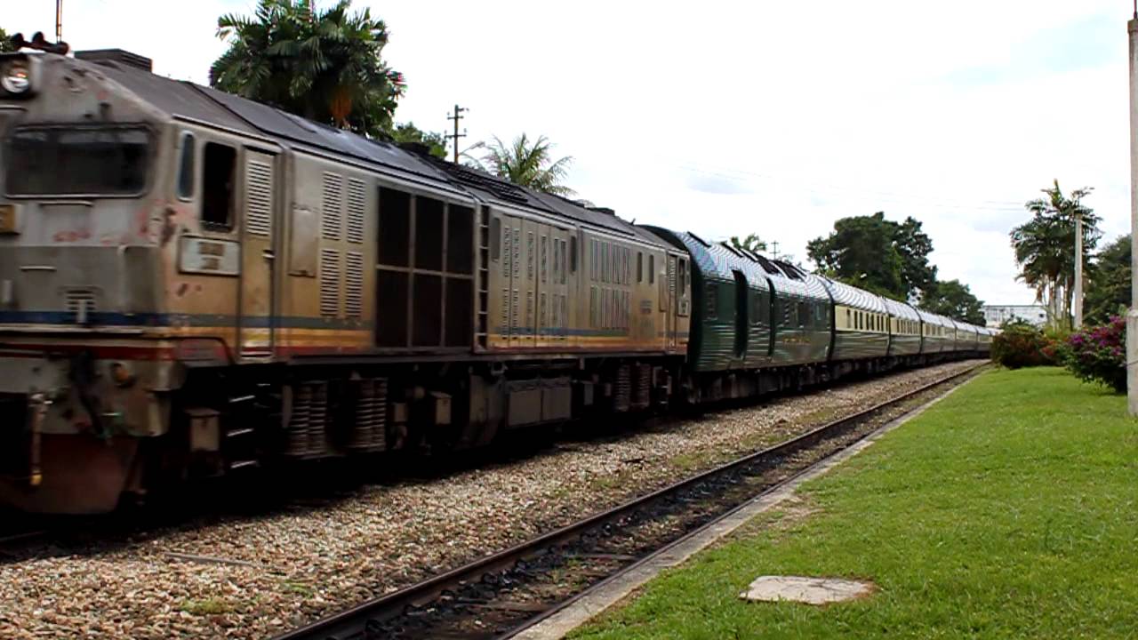 [KTM] Class 24 '24116 Tun Kudu' With Eastern & Oriental Express No. 32 ...