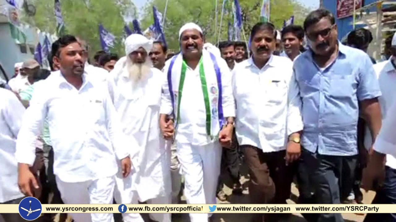 Huge joinings in YSRCP in presence of party leader Silpa Chakrapani ...
