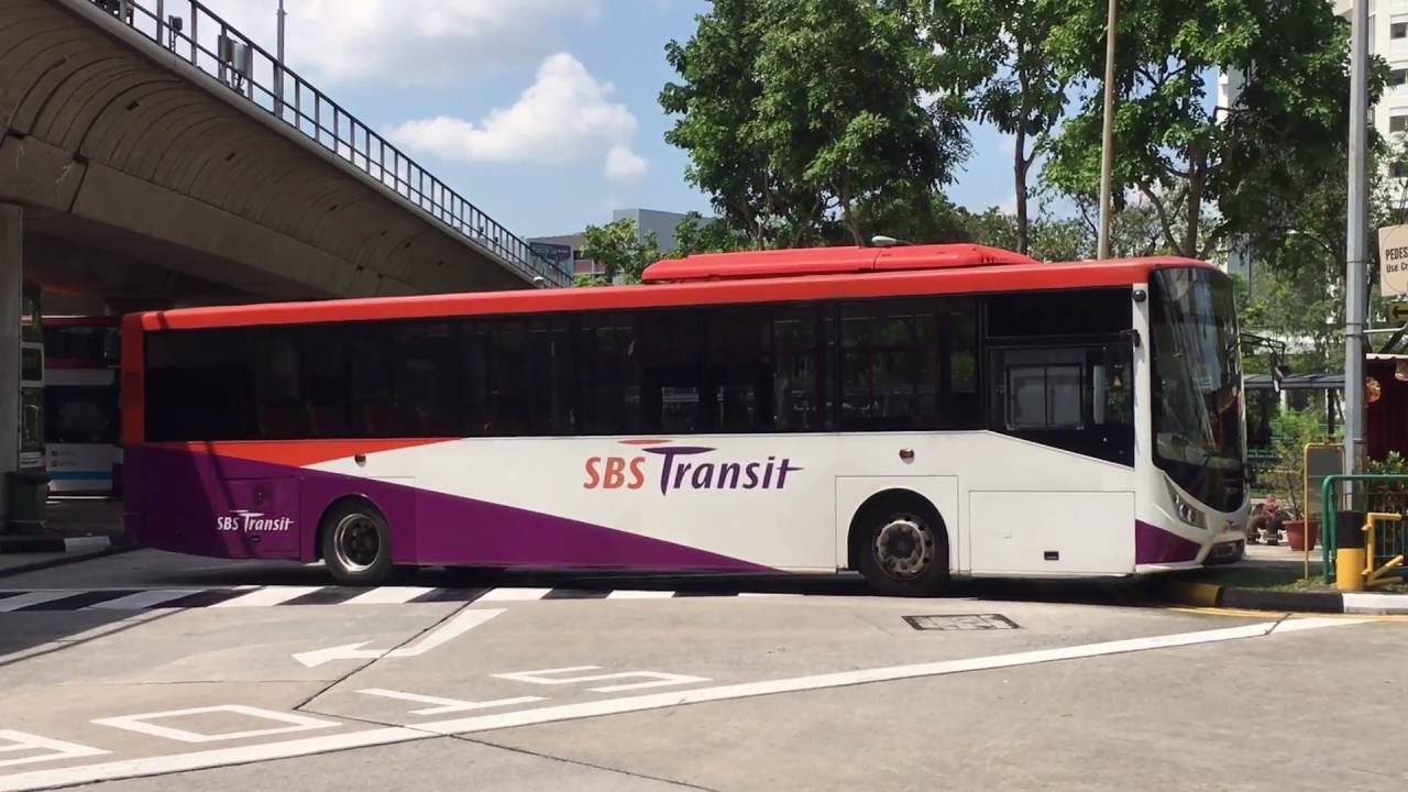 [SBS Transit] Volvo B7RLE Soon Chow - SBS8030L on 70 - YouTube