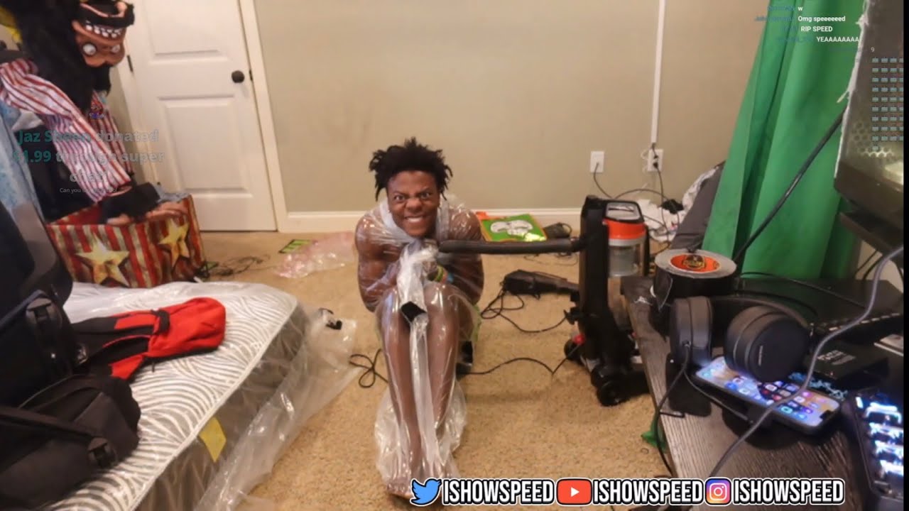 iShowSpeed tries the Vacuum Challenge 💀 - YouTube