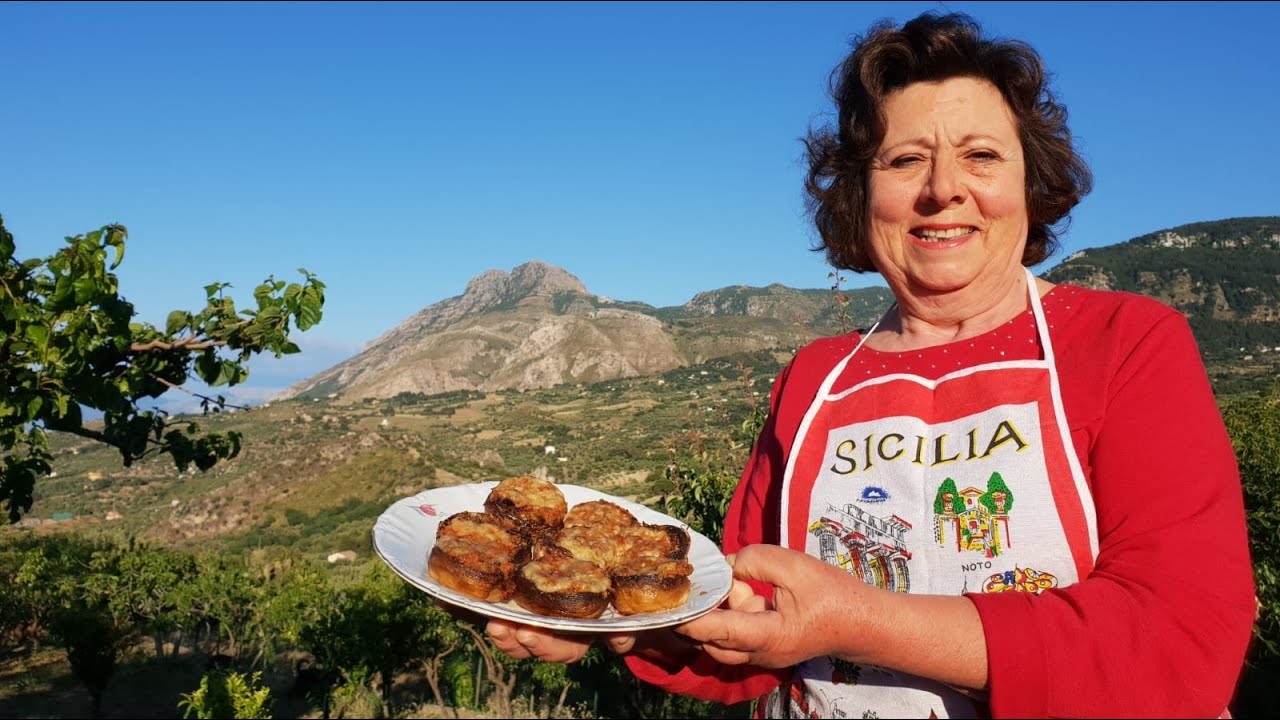 Maria's stuffed mushrooms - Sicilian recipes and cooking classes - YouTube