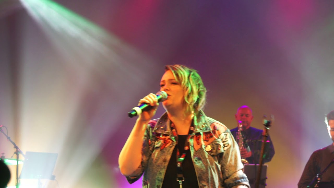 Jennifer McGill. Hanging on for Dear Life. MMC 30 After Party. - YouTube