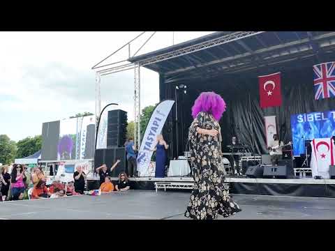 Sibel Tüzün  8.Kıprıs Türk Kültür Festivalinde sahne aldı