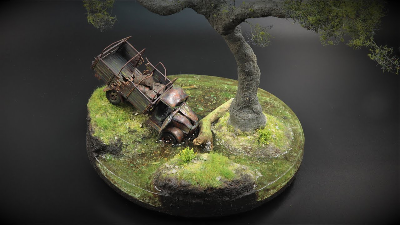 Old abandoned truck wreck Diorama - YouTube