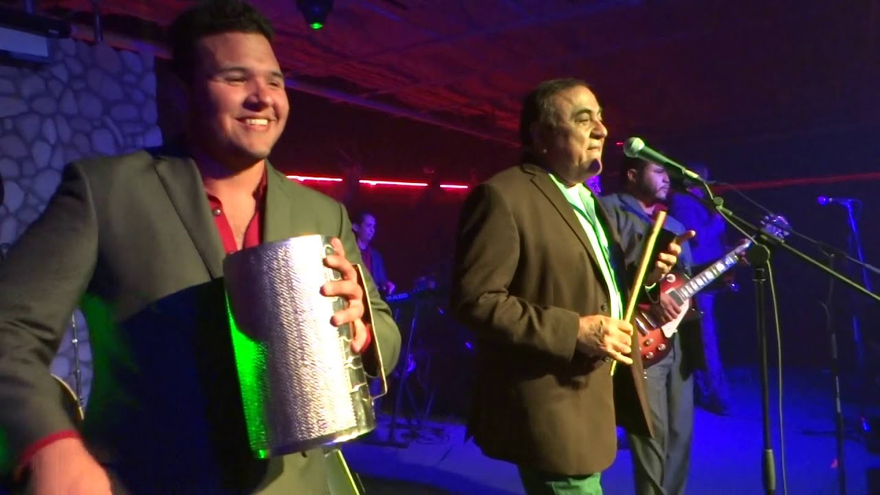 JLB Y CIA EN LOS RIELES HOUSTON - YouTube