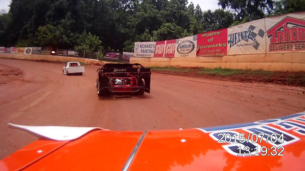 millbridge speedway july 4 heat ss late models - YouTube