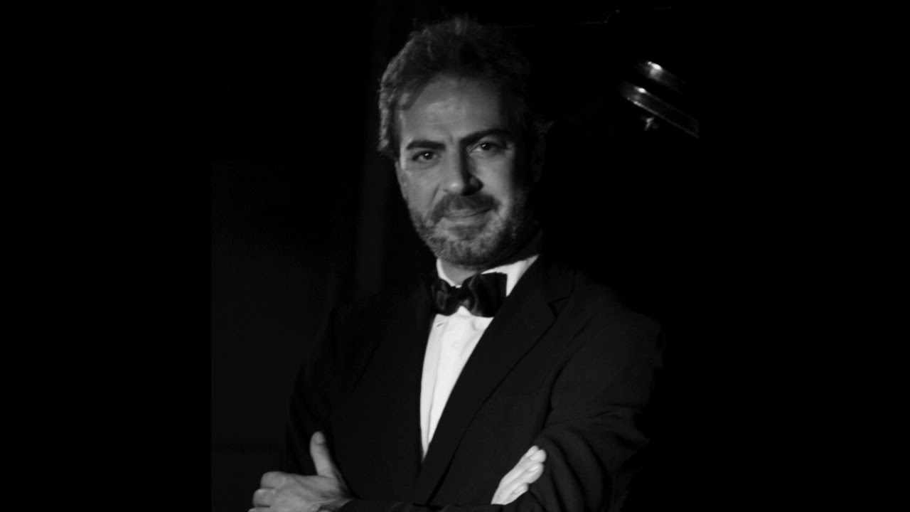 Elie Rizkallahايلي رزق الله الصبا والجمال - YouTube